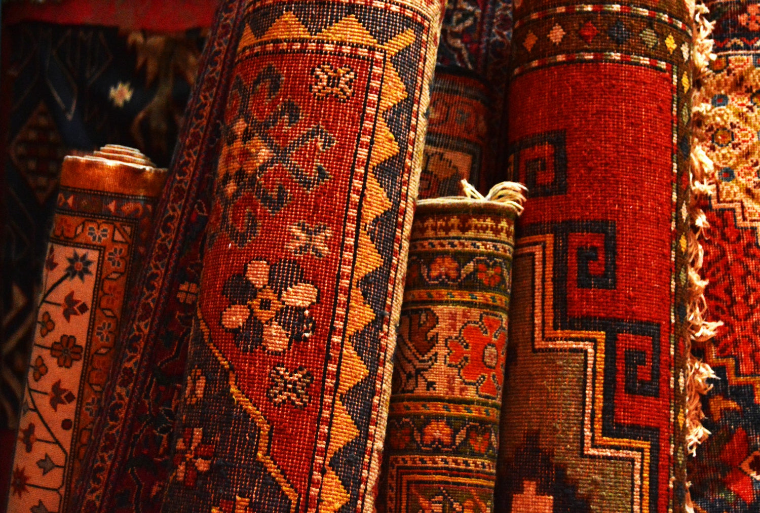 What Do The Signs And Symbols On Various Antique Carpets And Rugs Mean ...
